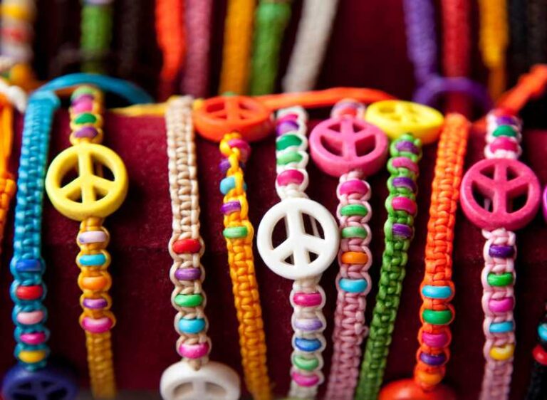 Upside Down Peace Sign Meaning: Explain Peace Symbol