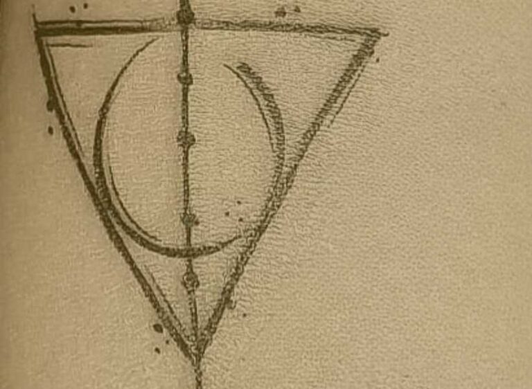 Upside Down Triangle Tattoo Meaning: Explain Triangle Tattoo